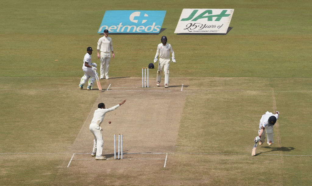 VIDEO | Lefty Jack Leach uses his right arm at deep square to effect ...