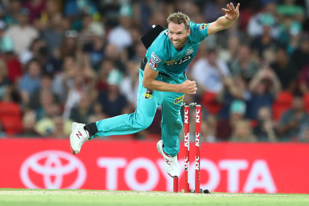 Twitter reacts to Ben Laughlin's 'Superman-Esque' return catch to ...