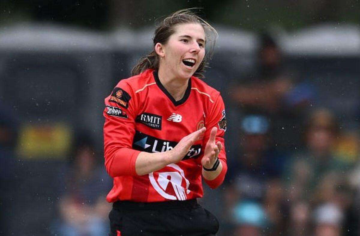 WBBL | Twitter optimistic as Melbourne Renegades keep playoff hopes ...