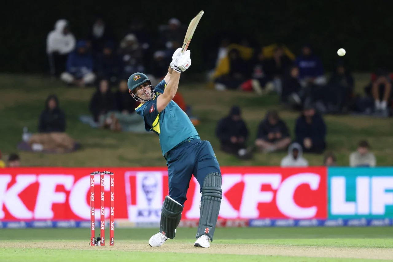 NZ vs AUS | Marsh's maiden T20I ton singlehandedly takes Australia to ...
